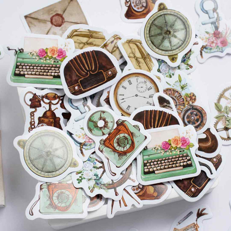 Cajita de 46 Stickers "Return To The Past” – Bitácoras Papelería